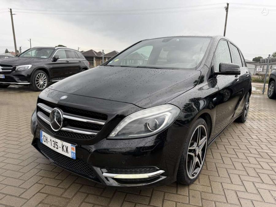 Melns Mercedes-Benz B 200 2012 Tauragė, ar dzinēja tilpumu 1.80 L un nobraukumu 282 tūkst. km par 4800 €, foto 1 vietnē AUTOMOTO.COM.LV