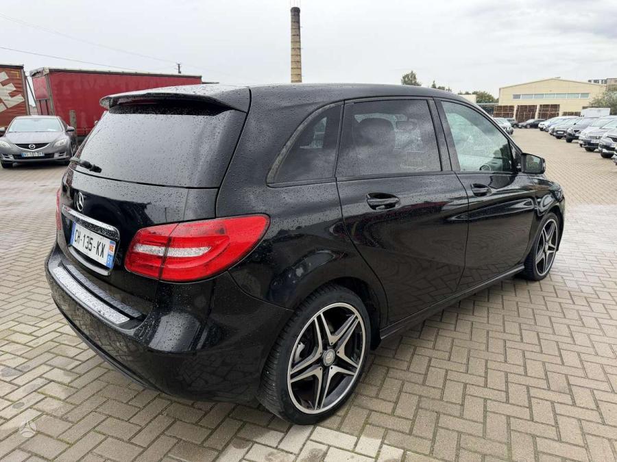 Melns Mercedes-Benz B 200 2012 Tauragė, ar dzinēja tilpumu 1.80 L un nobraukumu 282 tūkst. km par 4800 €, foto 13 vietnē AUTOMOTO.COM.LV
