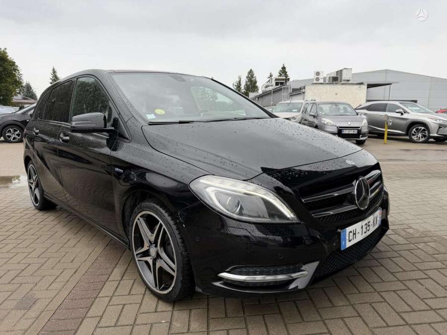Melns Mercedes-Benz B 200 2012 Tauragė, ar dzinēja tilpumu 1.80 L un nobraukumu 282 tūkst. km par 4800 €, foto 16 vietnē AUTOMOTO.COM.LV