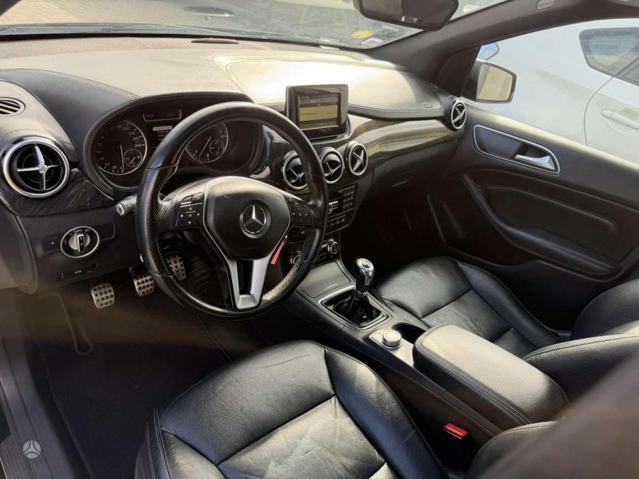 Melns Mercedes-Benz B 200 2012 Tauragė, ar dzinēja tilpumu 1.80 L un nobraukumu 282 tūkst. km par 4800 €, foto 33 vietnē AUTOMOTO.COM.LV