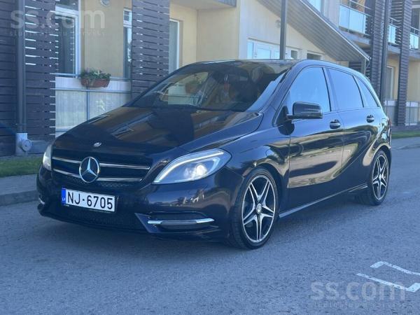Black Mercedes-Benz B 200 2013 in Riga, with an engine capacity of 1.80 L and mileage of 300 thousand km for 5900 €, photo 1 on AUTOMOTO.COM.LV