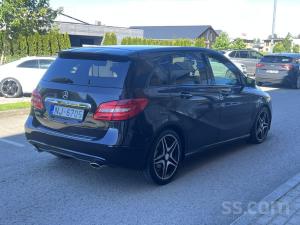 Black Mercedes-Benz B 200 2013 in Riga, with an engine capacity of 1.80 L and mileage of 300 thousand km for 5900 €, photo 4 on AUTOMOTO.COM.LV