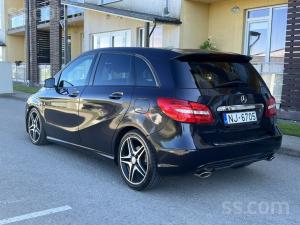 Black Mercedes-Benz B 200 2013 in Riga, with an engine capacity of 1.80 L and mileage of 300 thousand km for 5900 €, photo 6 on AUTOMOTO.COM.LV