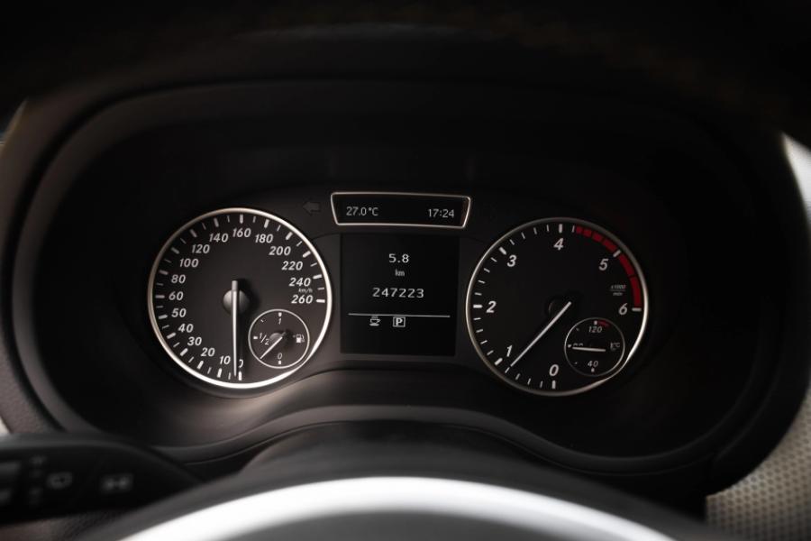 Melns Mercedes-Benz B 200 2013 Rīga, ar dzinēja tilpumu 1.80 L un nobraukumu 243 tūkst. km par 7990 €, foto 16 vietnē AUTOMOTO.COM.LV