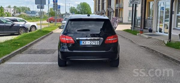 Black Mercedes-Benz B 200 2014 in Riga, with an engine capacity of 2.00 L and mileage of 0 thousand km for 4990 €, photo 6 on AUTOMOTO.COM.LV