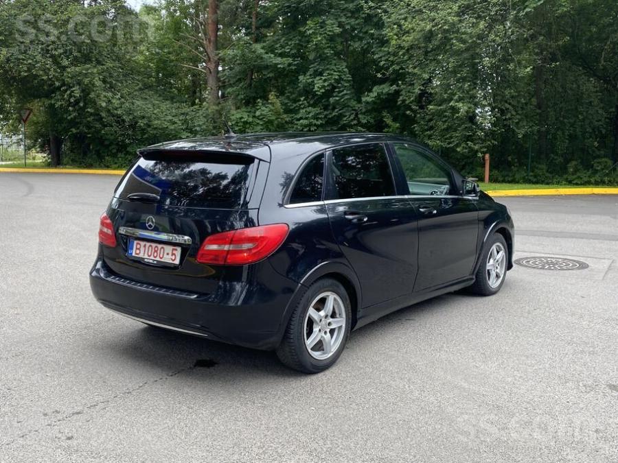 Black Mercedes-Benz B 200 2014 in Riga, with an engine capacity of 2.00 L and mileage of 0 thousand km for 3599 €, photo 5 on AUTOMOTO.COM.LV