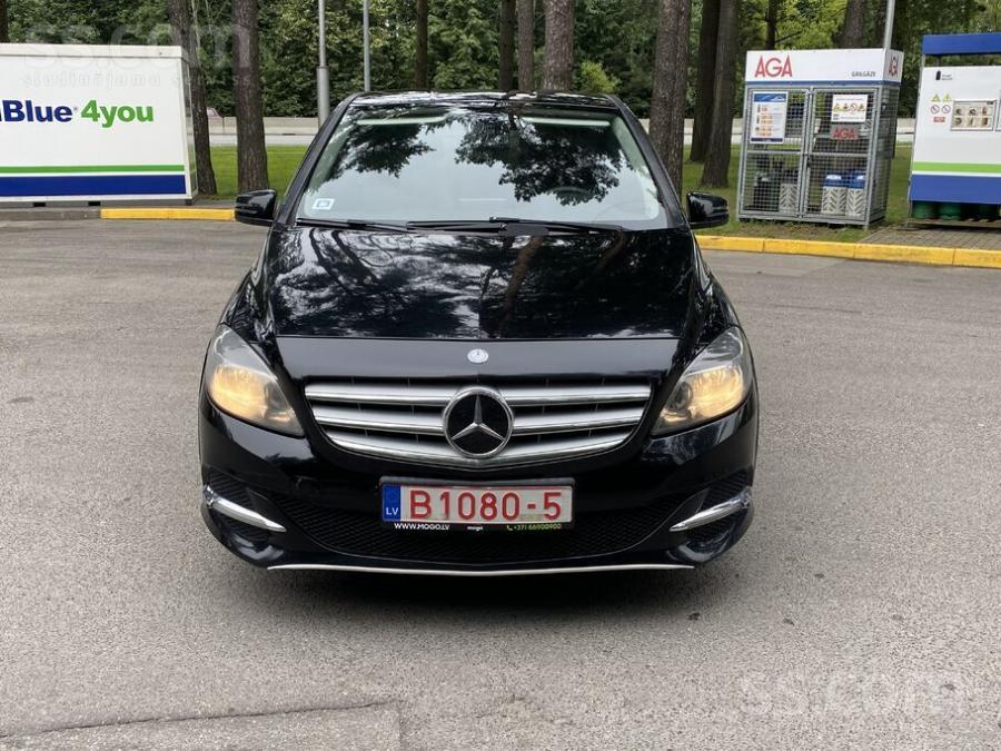 Black Mercedes-Benz B 200 2014 in Riga, with an engine capacity of 2.00 L and mileage of 0 thousand km for 3599 €, photo 8 on AUTOMOTO.COM.LV