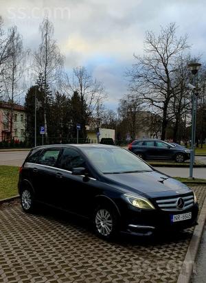 Melns Mercedes-Benz B 200 2014 Rīga, ar dzinēja tilpumu 2.00 L un nobraukumu 246 tūkst. km par 7750 €, foto 6 vietnē AUTOMOTO.COM.LV