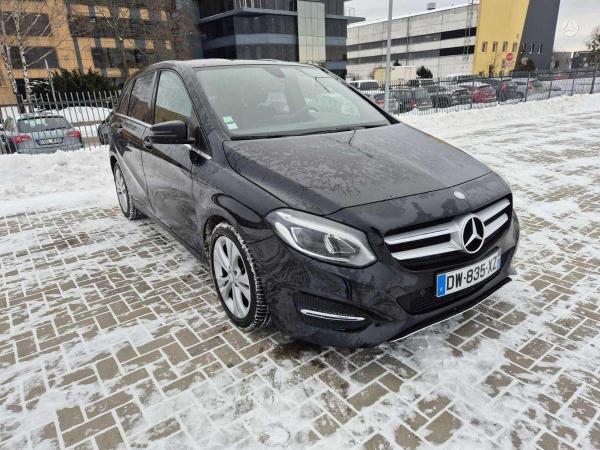 Melns Mercedes-Benz B 200 2015 Kauņa, ar dzinēja tilpumu 2.14 L un nobraukumu 210 tūkst. km par 7900 €, foto 1 vietnē AUTOMOTO.COM.LV