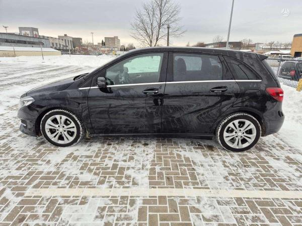 Melns Mercedes-Benz B 200 2015 Kauņa, ar dzinēja tilpumu 2.14 L un nobraukumu 210 tūkst. km par 7900 €, foto 4 vietnē AUTOMOTO.COM.LV