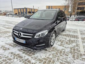 Black Mercedes-Benz B 200 2015 in Kaunas, with an engine capacity of 2.14 L and mileage of 210 thousand km for 7900 €, photo  on AUTOMOTO.COM.LV