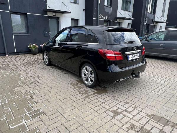 Melns Mercedes-Benz B 200 2015 Kauņa, ar dzinēja tilpumu 2.14 L un nobraukumu 333 tūkst. km par 5999 €, foto 3 vietnē AUTOMOTO.COM.LV