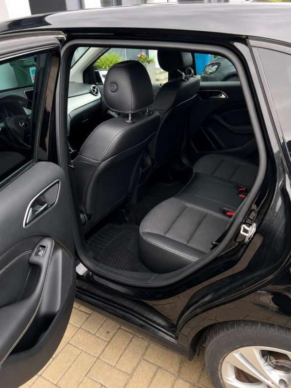 Melns Mercedes-Benz B 200 2015 Kauņa, ar dzinēja tilpumu 2.14 L un nobraukumu 333 tūkst. km par 5999 €, foto 10 vietnē AUTOMOTO.COM.LV