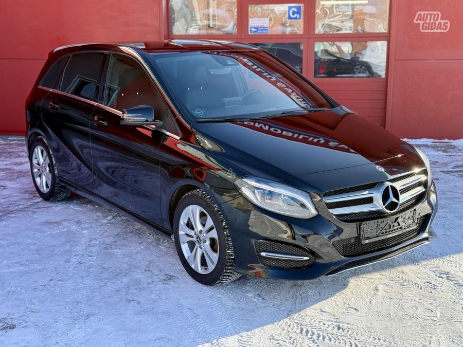 Black Mercedes-Benz B 200 2017 in Vilkaviskis, with an engine capacity of 2.10 L and mileage of 178 thousand km for 10200 €, photo 2 on AUTOMOTO.COM.LV
