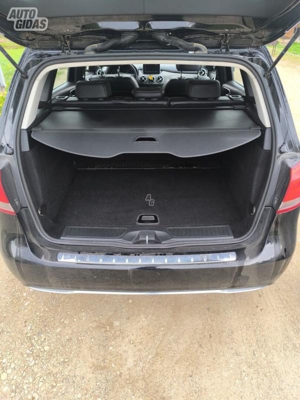 Melns Mercedes-Benz B 200 2018 Utena, ar dzinēja tilpumu 2.10 L un nobraukumu 326 tūkst. km par 8300 €, foto 9 vietnē AUTOMOTO.COM.LV