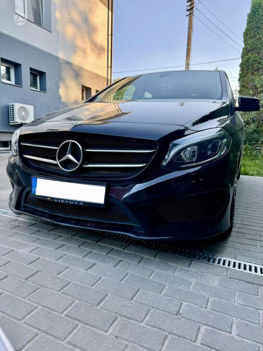Black Mercedes-Benz B 200 2018 in Vilnius, with an engine capacity of 2.14 L and mileage of 214 thousand km for 7200 €, photo 1 on AUTOMOTO.COM.LV