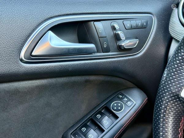 Black Mercedes-Benz B 200 2018 in Vilnius, with an engine capacity of 2.14 L and mileage of 214 thousand km for 7200 €, photo 5 on AUTOMOTO.COM.LV