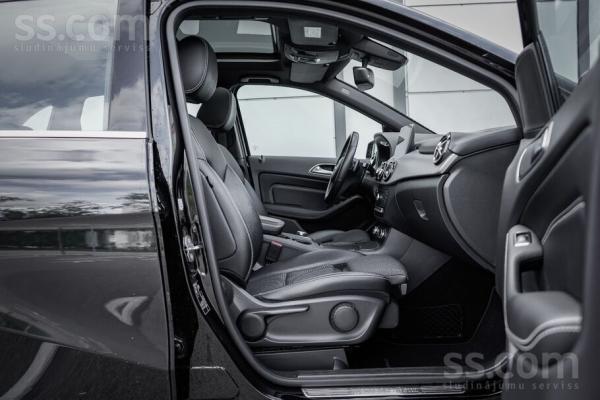 Black Mercedes-Benz B 200 2019 in Riga, with an engine capacity of 2.00 L and mileage of 191 thousand km for 13950 €, photo 10 on AUTOMOTO.COM.LV