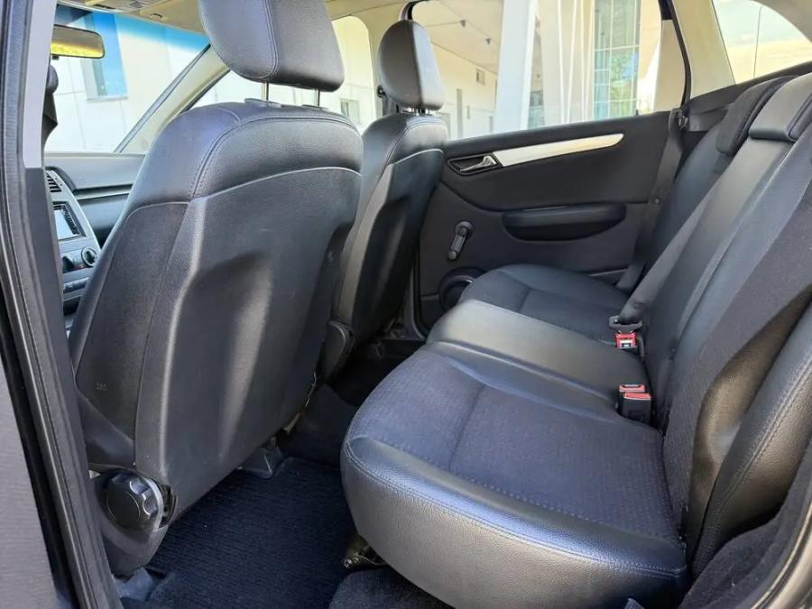 Melns Mercedes-Benz B 200 2006 Rēzekne, ar dzinēja tilpumu 2.00 L un nobraukumu 255 tūkst. km par 3750 €, foto 14 vietnē AUTOMOTO.COM.LV