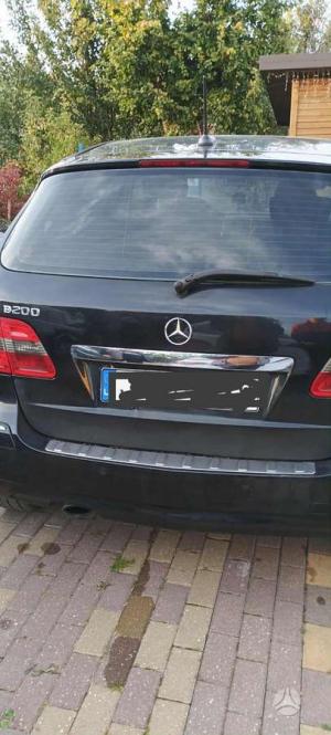 Black Mercedes-Benz B 200 2007 in Kaunas, with an engine capacity of 1.99 L and mileage of 250 thousand km for 1950 €, photo 8 on AUTOMOTO.COM.LV