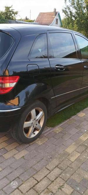 Black Mercedes-Benz B 200 2007 in Kaunas, with an engine capacity of 1.99 L and mileage of 250 thousand km for 1950 €, photo 10 on AUTOMOTO.COM.LV