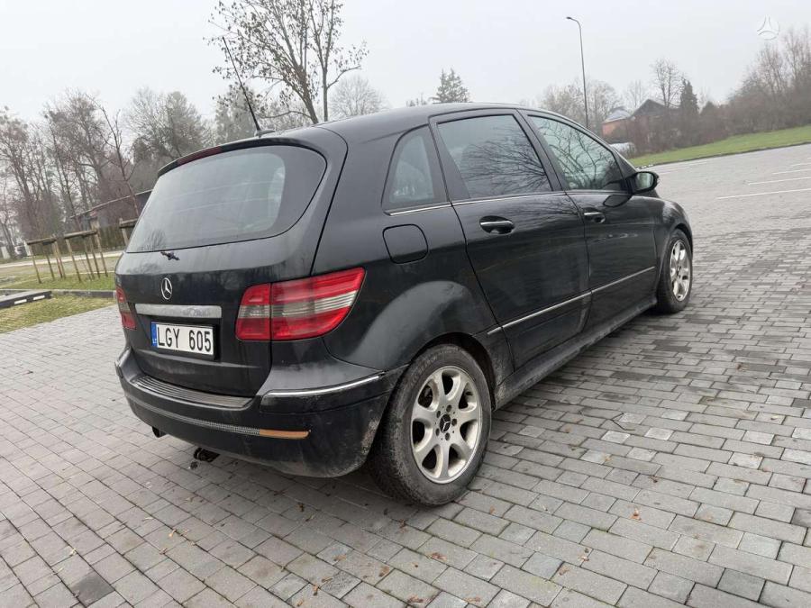 Melns Mercedes-Benz B 200 2007 Kauņa, ar dzinēja tilpumu 1.99 L un nobraukumu 245 tūkst. km par 1550 €, foto 5 vietnē AUTOMOTO.COM.LV