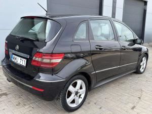 Black Mercedes-Benz B 200 2007 in Vilnius, with an engine capacity of 1.99 L and mileage of 274 thousand km for 1750 €, photo 5 on AUTOMOTO.COM.LV