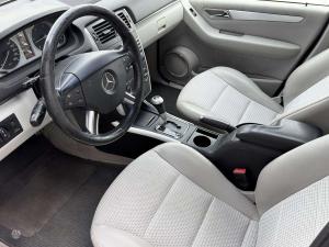 Black Mercedes-Benz B 200 2007 in Vilnius, with an engine capacity of 1.99 L and mileage of 274 thousand km for 1750 €, photo 12 on AUTOMOTO.COM.LV