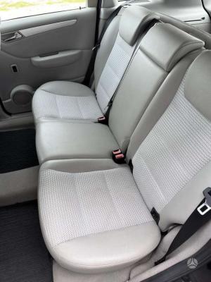 Black Mercedes-Benz B 200 2007 in Vilnius, with an engine capacity of 1.99 L and mileage of 274 thousand km for 1750 €, photo 20 on AUTOMOTO.COM.LV