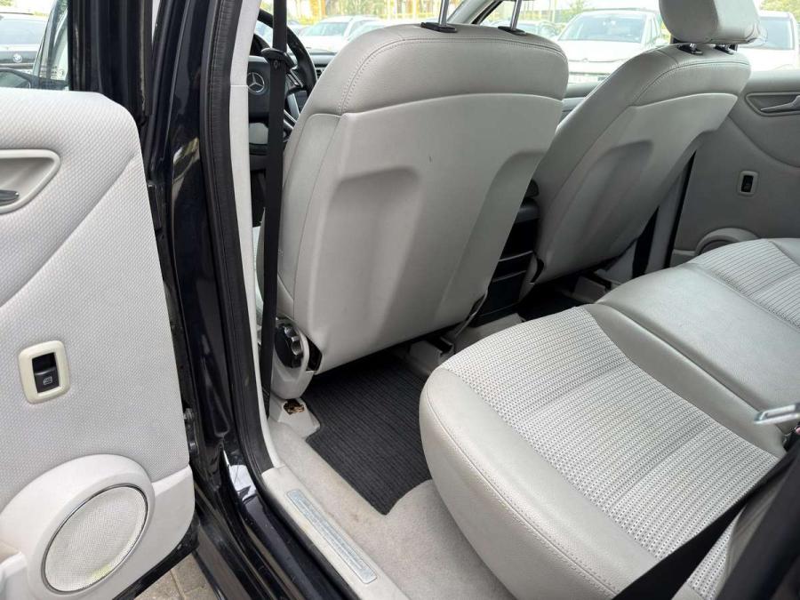 Melns Mercedes-Benz B 200 2007 Viļņa, ar dzinēja tilpumu 1.99 L un nobraukumu 274 tūkst. km par 1750 €, foto 19 vietnē AUTOMOTO.COM.LV