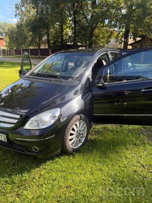 Black Mercedes-Benz B 200 2007 in Riga, with an engine capacity of 2.00 L and mileage of 162 thousand km for 2660 €, photo  on AUTOMOTO.COM.LV