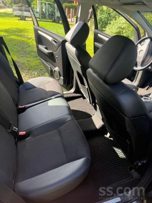 Melns Mercedes-Benz B 200 2007 Rīga, ar dzinēja tilpumu 2.00 L un nobraukumu 162 tūkst. km par 2660 €, foto 6 vietnē AUTOMOTO.COM.LV
