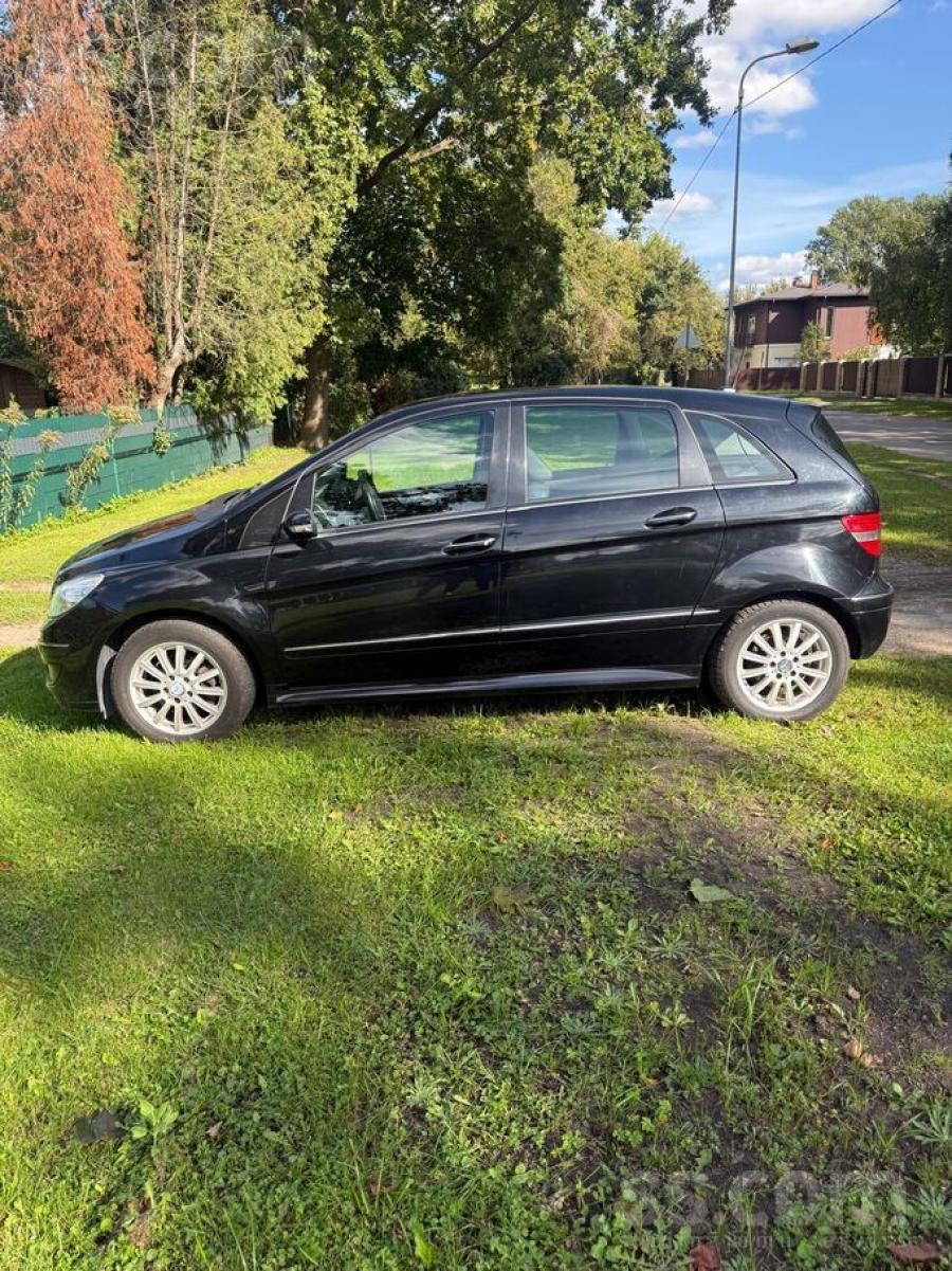 Melns Mercedes-Benz B 200 2007 Rīga, ar dzinēja tilpumu 2.00 L un nobraukumu 162 tūkst. km par 2660 €, foto 8 vietnē AUTOMOTO.COM.LV