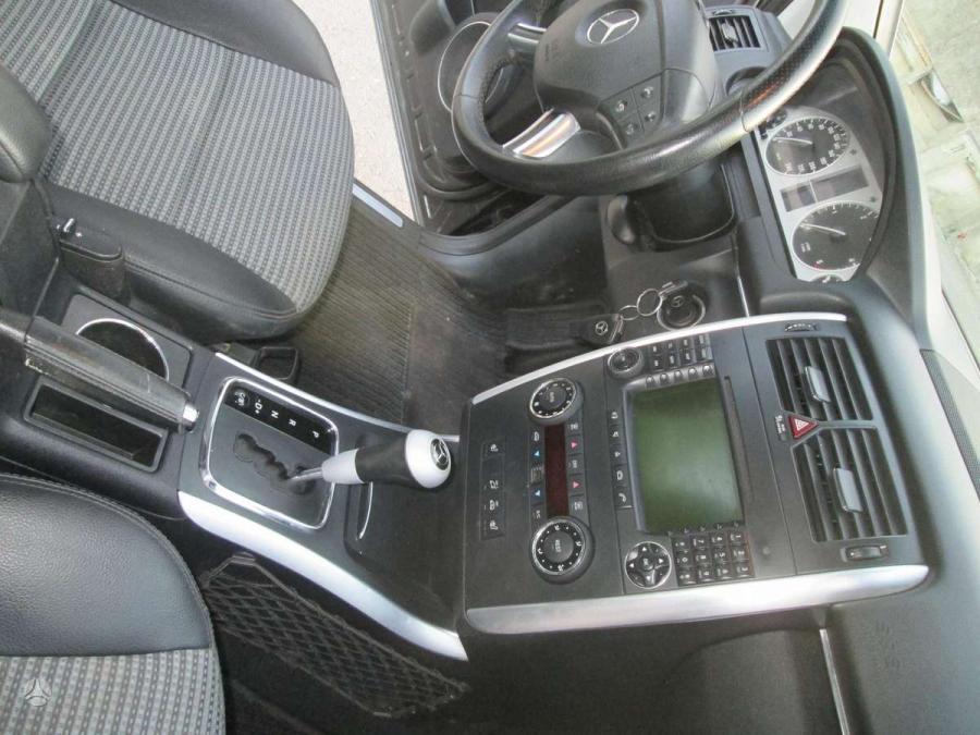 Melns Mercedes-Benz B 200 2008 Kelmė, ar dzinēja tilpumu 1.99 L un nobraukumu 241 tūkst. km par 2450 €, foto 12 vietnē AUTOMOTO.COM.LV