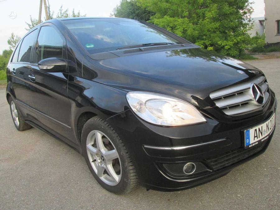 Black Mercedes-Benz B 200 2008 in Kelme, with an engine capacity of 1.99 L and mileage of 241 thousand km for 3450 €, photo 3 on AUTOMOTO.COM.LV