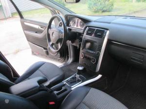 Black Mercedes-Benz B 200 2008 in Kelme, with an engine capacity of 1.99 L and mileage of 241 thousand km for 3450 €, photo 12 on AUTOMOTO.COM.LV