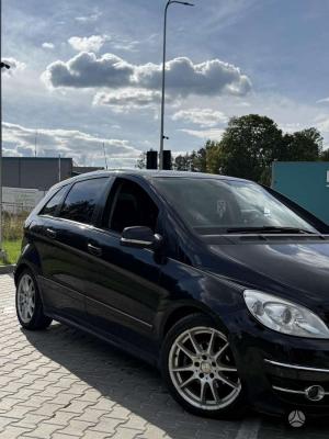 Black Mercedes-Benz B 200 2009 in Vilnius, with an engine capacity of 1.99 L and mileage of 259 thousand km for 2950 €, photo 4 on AUTOMOTO.COM.LV
