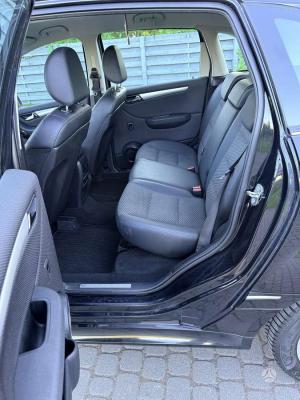 Melns Mercedes-Benz B 200 2011 Marijampole, ar dzinēja tilpumu 1.99 L un nobraukumu 191 tūkst. km par 3350 €, foto 14 vietnē AUTOMOTO.COM.LV