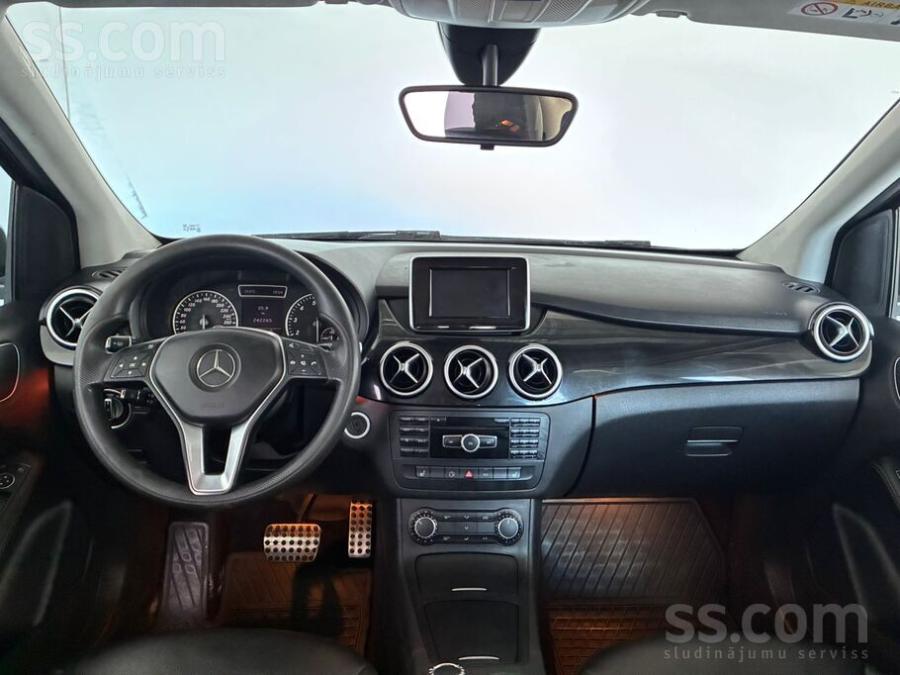 Black Mercedes-Benz B 200 2015 in Riga, with an engine capacity of 2.00 L and mileage of 242 thousand km for 6800 €, photo 7 on AUTOMOTO.COM.LV