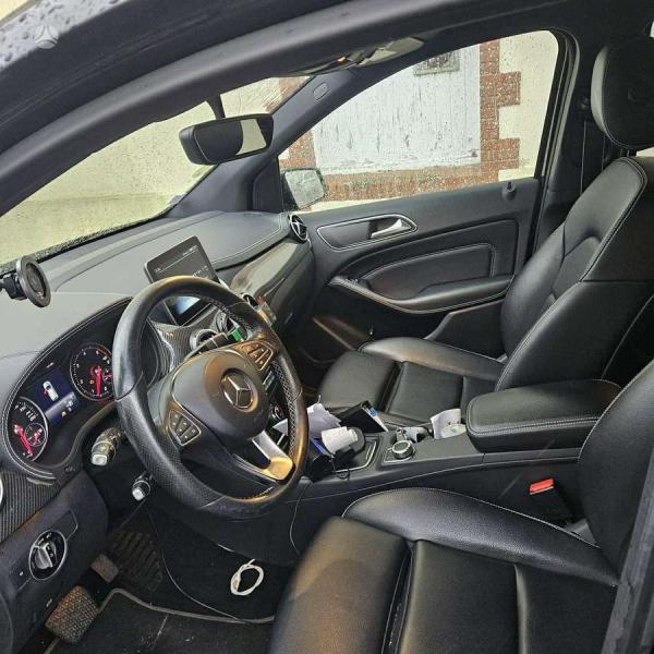 Black Mercedes-Benz B 200 2018 in Taurage, with an engine capacity of 2.14 L and mileage of 290 thousand km for 7000 €, photo 5 on AUTOMOTO.COM.LV