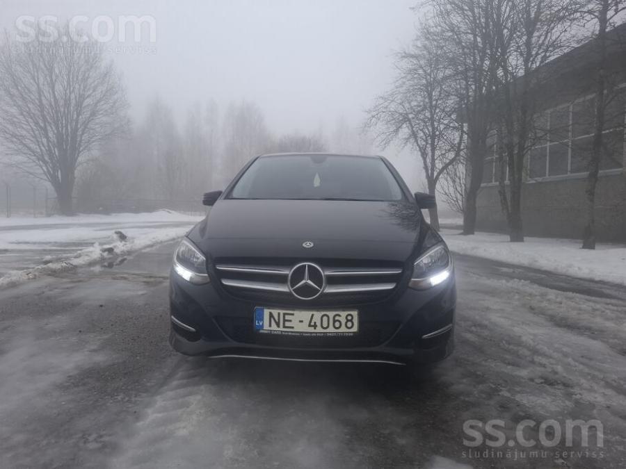 Melns Mercedes-Benz B 200 2018 Limbaži, ar dzinēja tilpumu 2.10 L un nobraukumu 280 tūkst. km par 13500 €, foto 1 vietnē AUTOMOTO.COM.LV