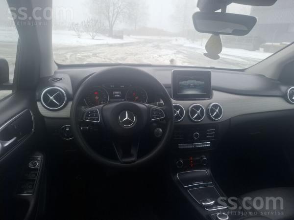Black Mercedes-Benz B 200 2018 in Limbazi, with an engine capacity of 2.10 L and mileage of 280 thousand km for 13500 €, photo 7 on AUTOMOTO.COM.LV