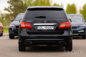 Black Mercedes-Benz B 200 2018 in Riga, with an engine capacity of 2.20 L and mileage of 0 thousand km for 10550 €, photo 6 on AUTOMOTO.COM.LV