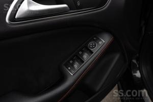 Black Mercedes-Benz B 200 2018 in Riga, with an engine capacity of 2.20 L and mileage of 0 thousand km for 10550 €, photo 14 on AUTOMOTO.COM.LV