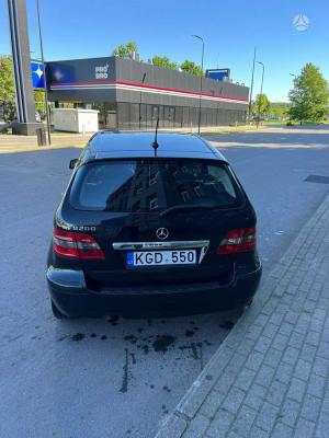 Melns Mercedes-Benz B 200 2009 Kauņa, ar dzinēja tilpumu 2.03 L un nobraukumu 234 tūkst. km par 3300 €, foto 4 vietnē AUTOMOTO.COM.LV