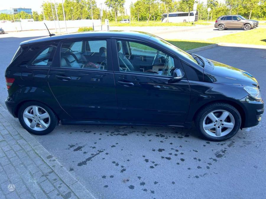 Melns Mercedes-Benz B 200 2009 Kauņa, ar dzinēja tilpumu 2.03 L un nobraukumu 234 tūkst. km par 3300 €, foto 5 vietnē AUTOMOTO.COM.LV