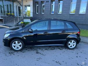 Melns Mercedes-Benz B 200 2009 Kauņa, ar dzinēja tilpumu 2.03 L un nobraukumu 234 tūkst. km par 3300 €, foto 6 vietnē AUTOMOTO.COM.LV