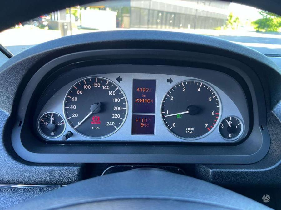 Melns Mercedes-Benz B 200 2009 Kauņa, ar dzinēja tilpumu 2.03 L un nobraukumu 234 tūkst. km par 3300 €, foto 8 vietnē AUTOMOTO.COM.LV