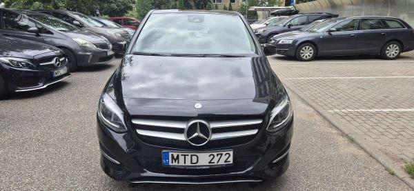 Black Mercedes-Benz B 200 2016 in Vilnius, with an engine capacity of 1.60 L and mileage of 114 thousand km for 10880 €, photo 6 on AUTOMOTO.COM.LV