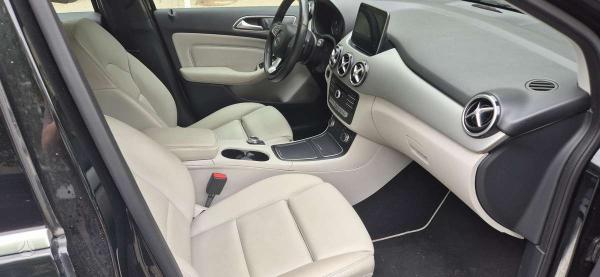 Black Mercedes-Benz B 200 2016 in Vilnius, with an engine capacity of 1.60 L and mileage of 114 thousand km for 10880 €, photo 9 on AUTOMOTO.COM.LV